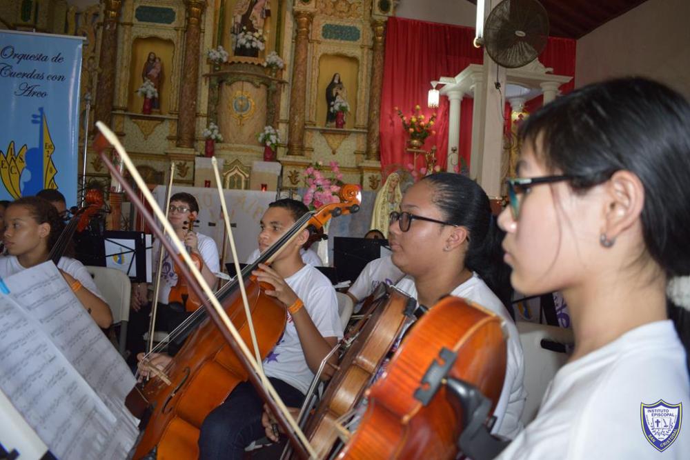 Orquesta de Cuerdas con Arcos. Dirige Ana Todd-Caton | Instituto ...
