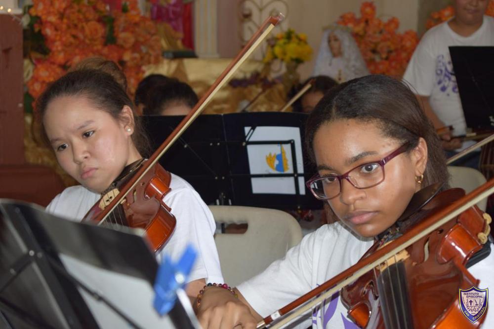 Orquesta de Cuerdas con Arcos. Dirige Ana Todd-Caton | Instituto ...